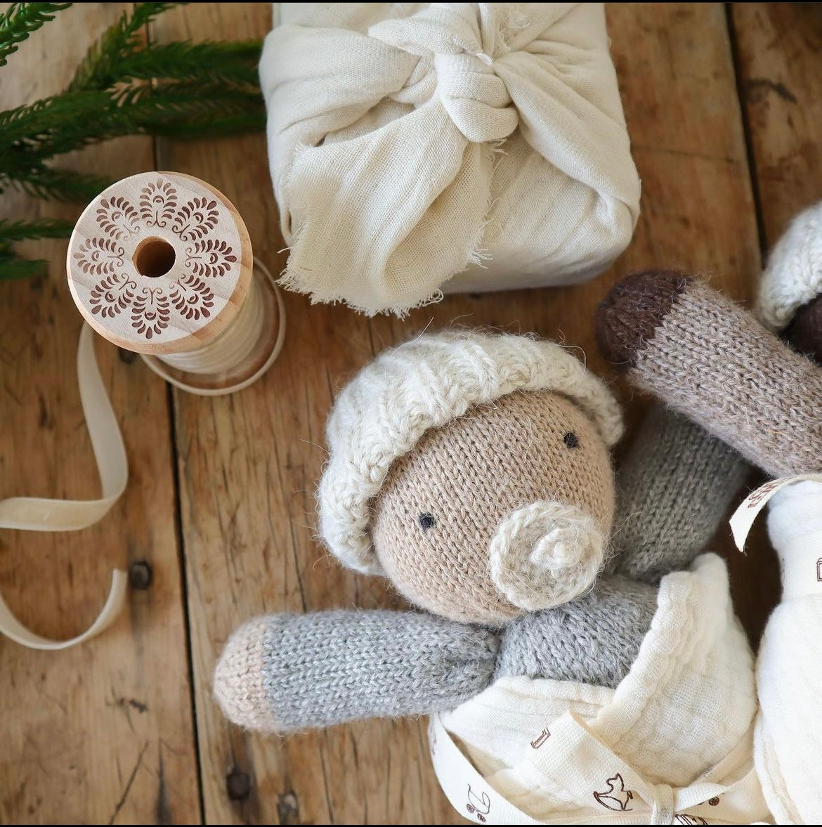 Abael Goods Knit Baby Doll – blue daisy